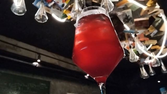 Лекция про суету в баре "Политех"