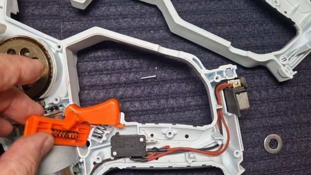 как убрать дребезг пилы цепной аккумуляторной  Patriot CS 211