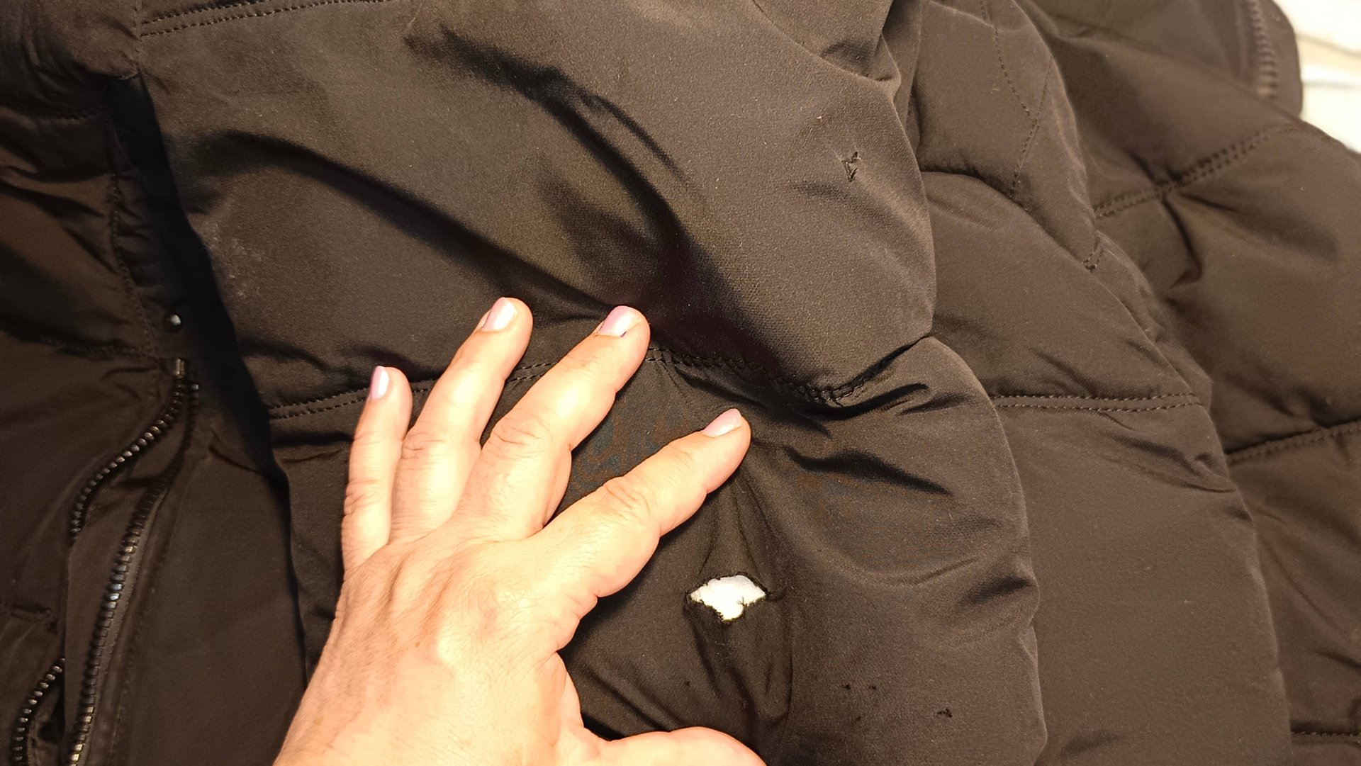 Как  дырку, зацеп,убрать за 5 мин, своими руками.