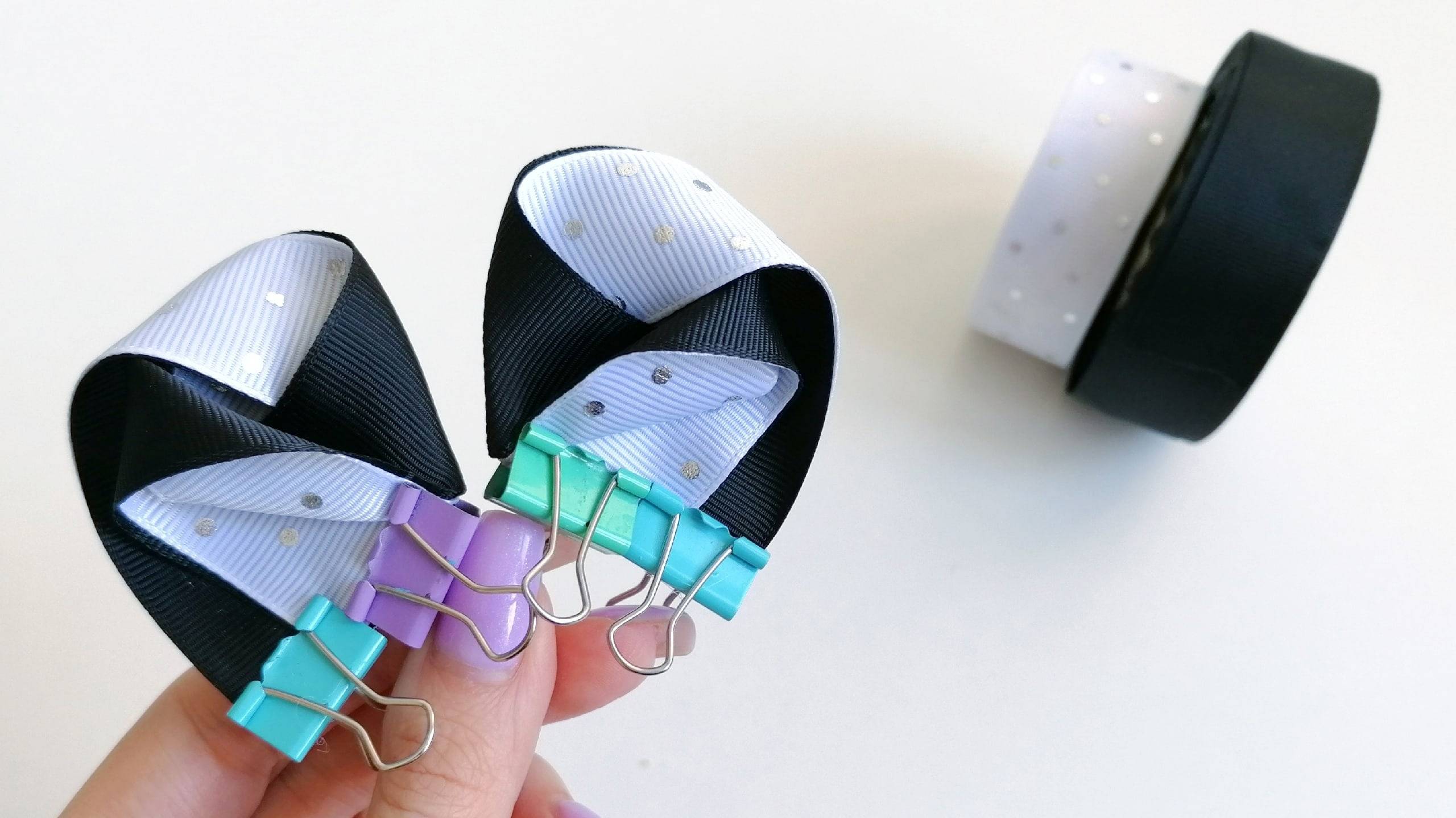 Красивые школьные бантики из лент