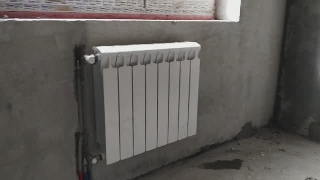 Как правильно выполнить боковое подключение радиатора на сшитом полиэтилене. #отопления #uponor