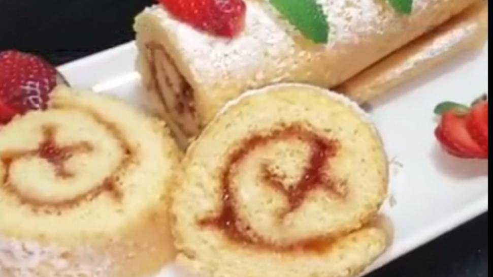 Рулет с повидлом