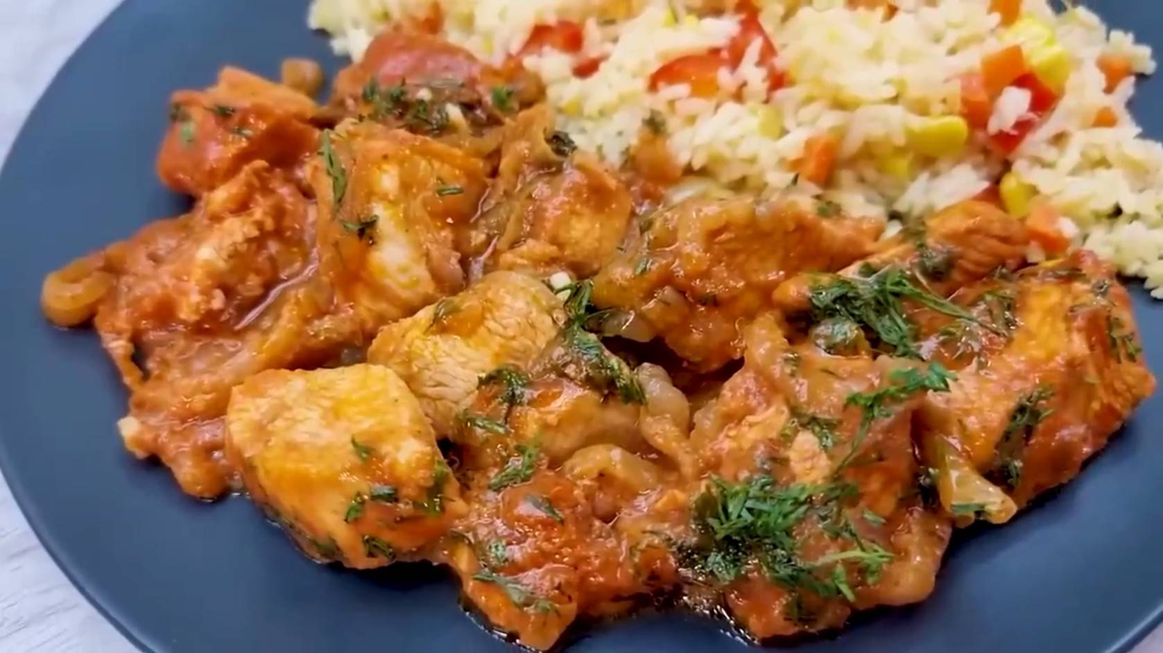 Куриная грудка на сковороде | Жареная с луком | Рис с овощами на гарнир