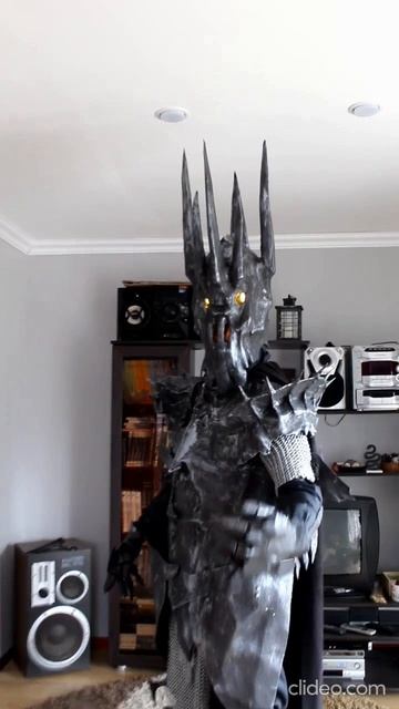 Косплей Сауроныча 3

#LORD #rings #толкиен #властелин #косплей #эпикон #фэнтезифест #metalcoz