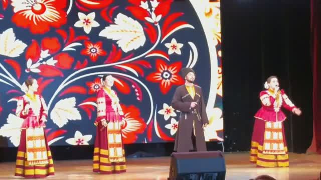 "Праздничная": ансамбль "Зарница" (выпускники ДШИ № 2, г. Анапа, 18.05.2025) (Е)