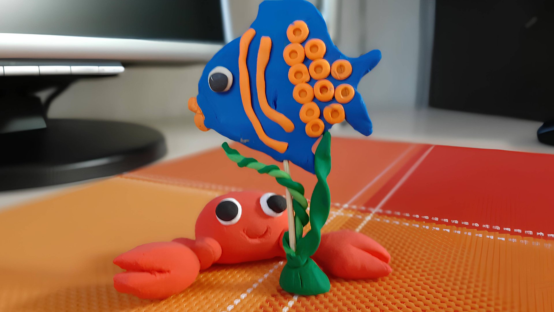 🚀 В море. Какие цвета и формы у морских обитателей. Рыбка и водоросли