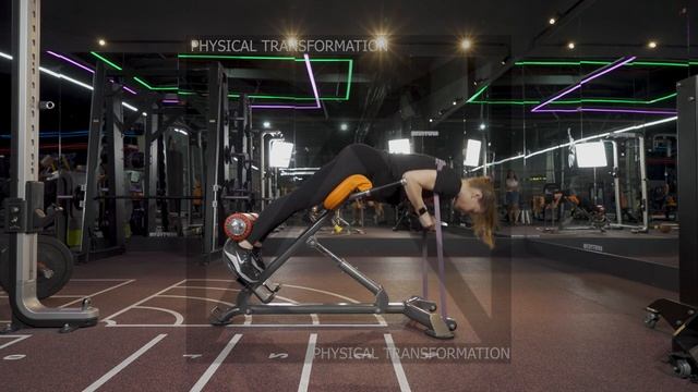 Гиперэкстензия с резиной диск у груди