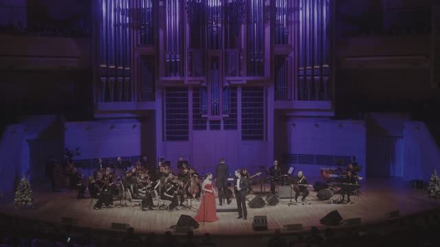 В. Зелли, Г. Панчери. Vivo Per Lei. Исполняют Евгения Красилова и Кирилл Попов. Проект OPERA XXI