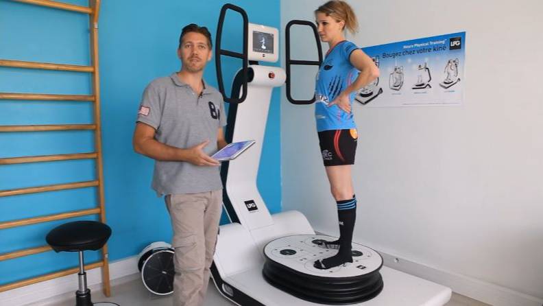 Реабилитация спортсменов после разрыва связок коленного сустава на тренажере HUBER 360 MD