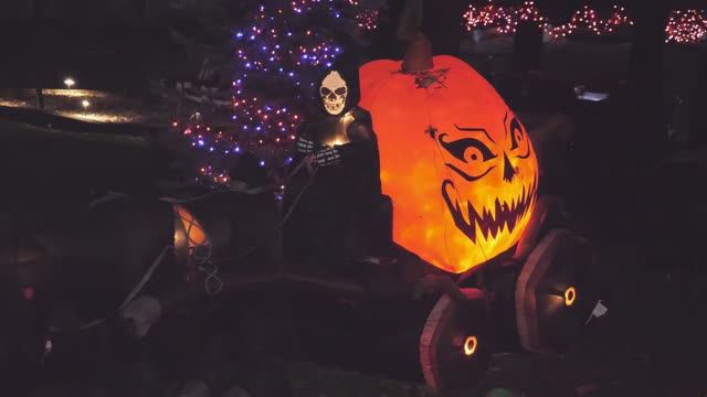 11014645-uhd_3840_2160_30fps