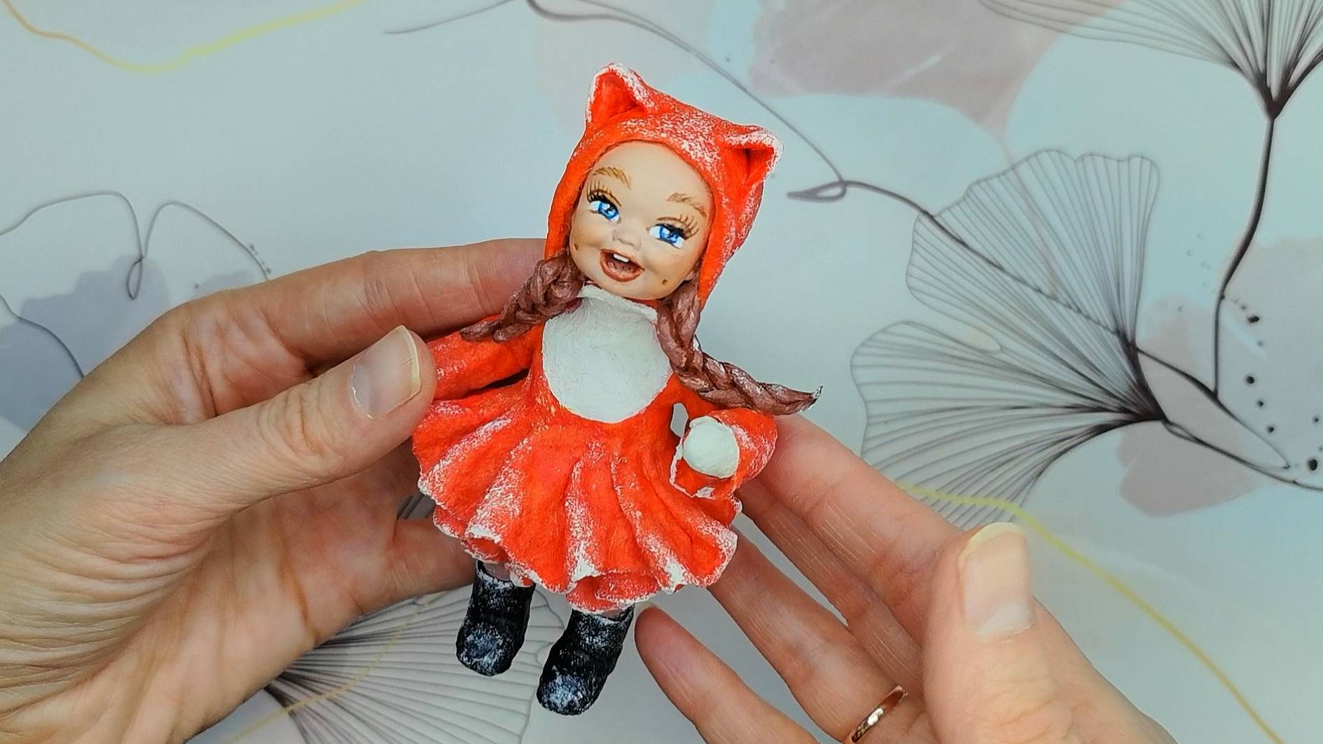 Как сделать ватную игрушку Девочка в новогоднем костюме лисички