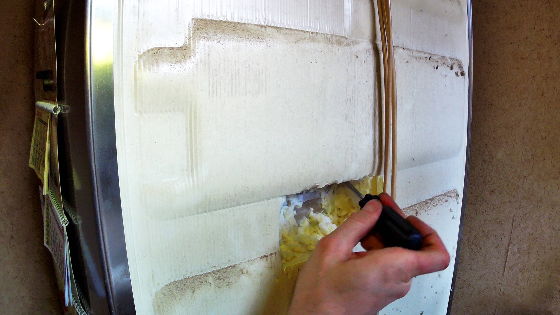 Замена датчика испарителя на холодильнике AEG