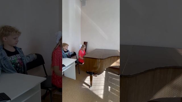 И.С. Бах. Маленькая прелюдия из 2 й тетради.