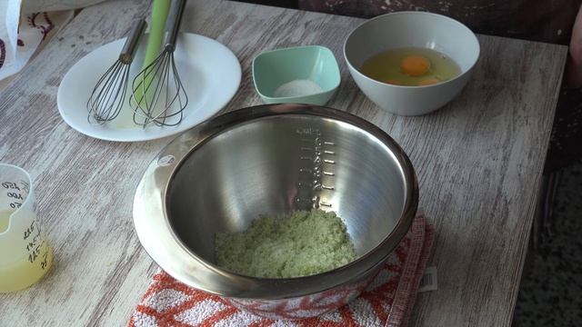 Очень вкусный Чизкейк с белым шоколадом и кремом. Лимонно-мятный крем.