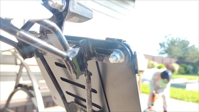 motoland legend: доработка крепления номера