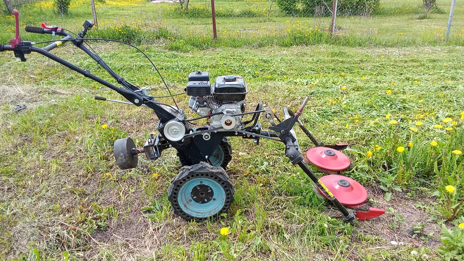 Китайский ременной мотоблок 3+1 ск с роторной косилкой Заря