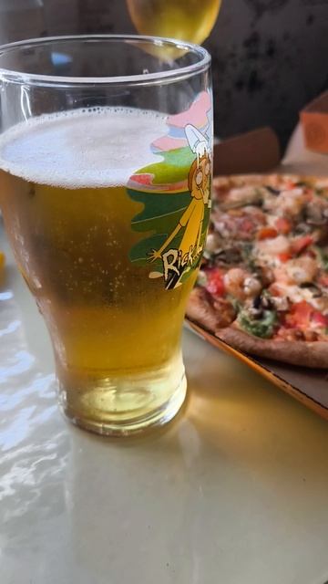 Вкусная пицца, чав-чав.mp4