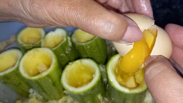 Если у вас есть ложка и несколько кабачков, то приготовьте это! Завтрак из кабачков