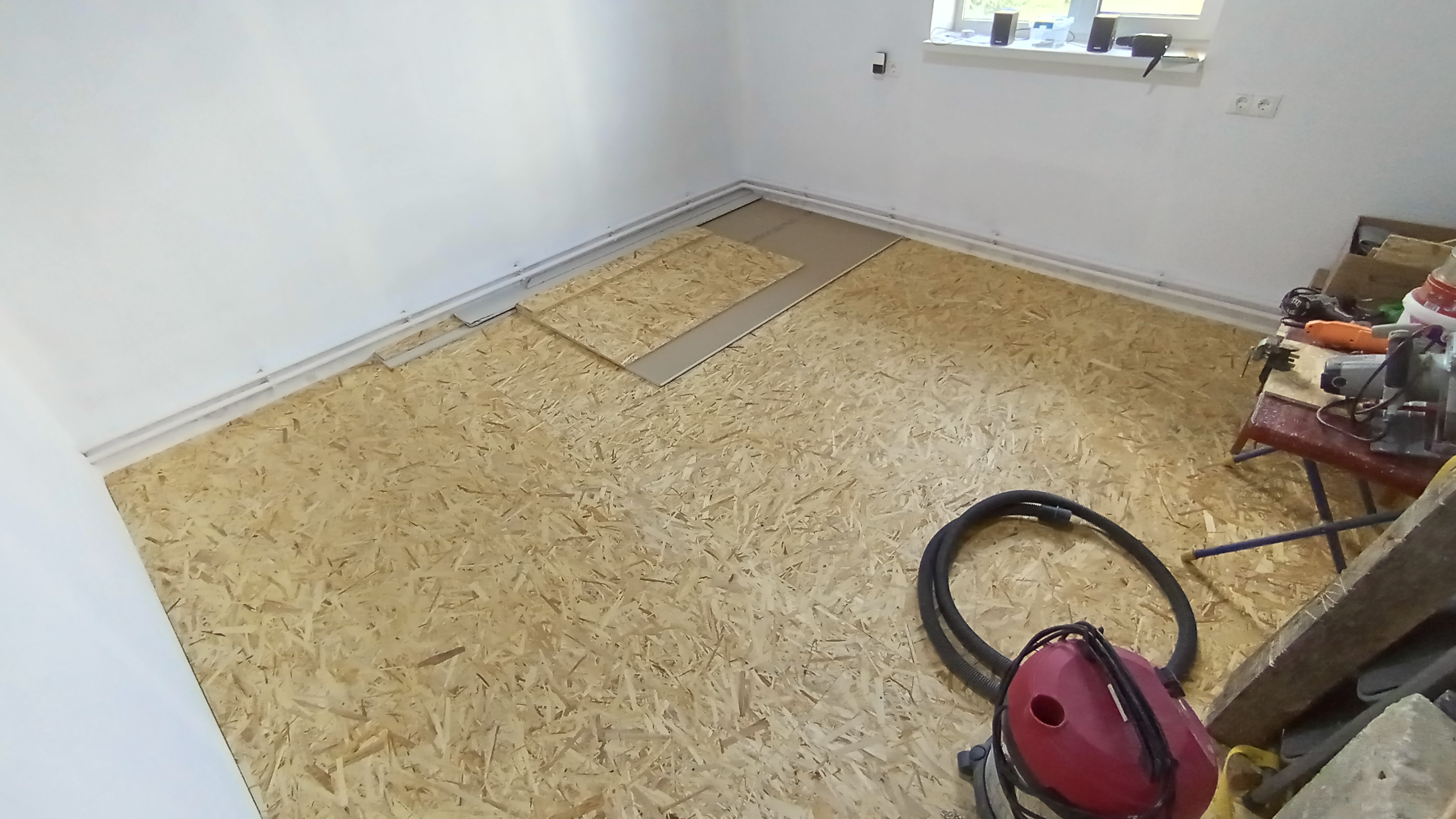 Мои полы в доме — полы по грунту + пенополистирол + OSB + ламинат. | 🍀 Строю САМ