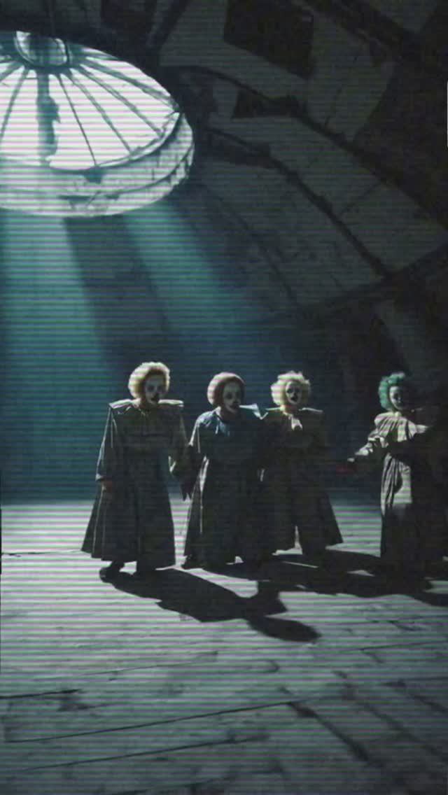 HELREYZER - procul negotiis.