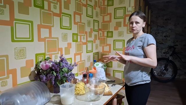 Подрались в моей комнате /Начала собирать мебель/ Готовлю ужин