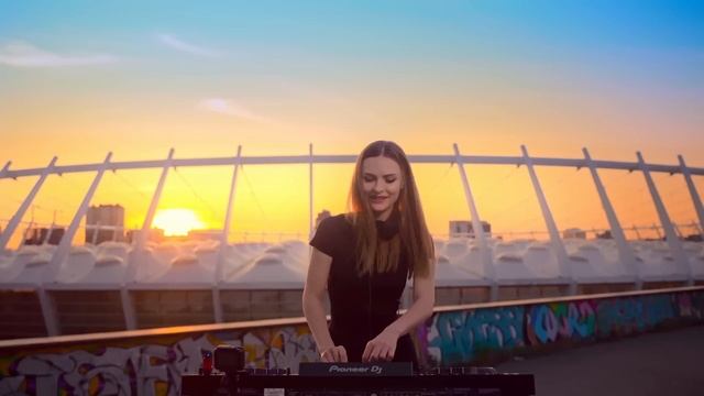 DJ NESSA – Kyiv, July 2023 Live Dj Mix