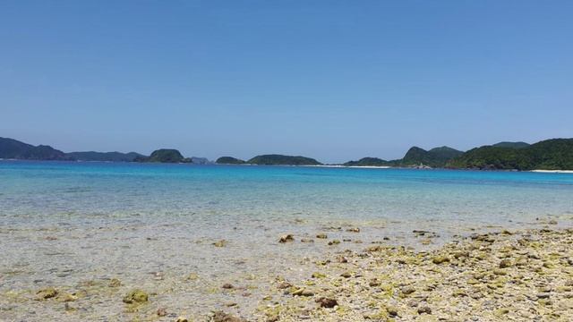 Гайд:Icecreсam Video Editor: Переход "Вращение на 180" в коллаже острова Замами, под саксофон.