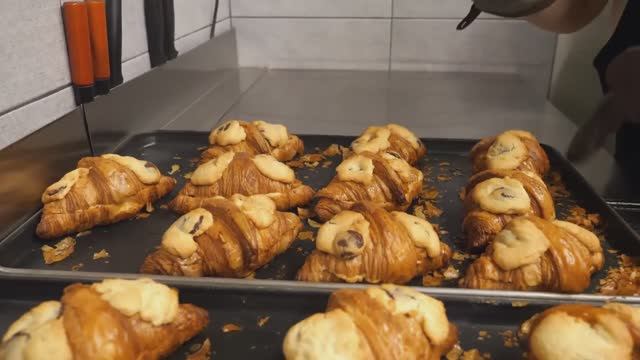 круассан и шоколадное печенье...фантастика