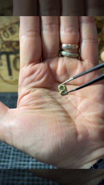 Алфавит для тиснения кожи от Tools and Toys