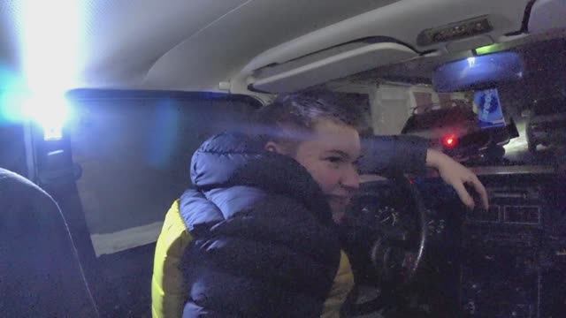 86  ваз 2107 - егорд дмитриевич голову любит крышке бардачка и не только