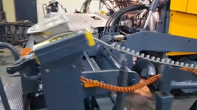 Асфальтоукладчик Volvo 5820 ABG Titan