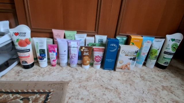 ЗАПАСЫ КОСМЕТИКИ 2025 /Серия 6/ Пилинги, скрабы и маски для лица