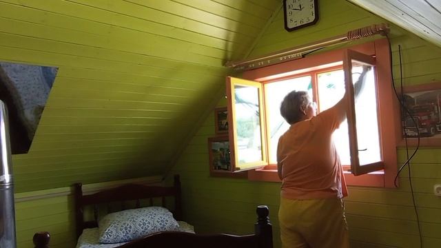 Продолжение сериала,,Мама мыла раму 2" Сегодня повесила шторы.