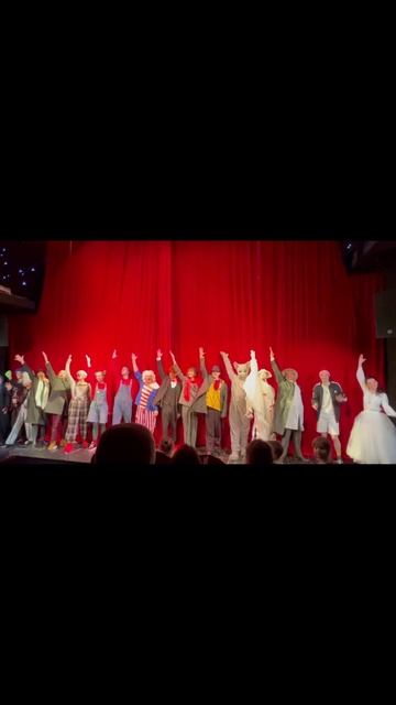 Рубрика «МОЙ ТЕАТРАЛЬНЫЙ АРХИВ №62» Сцены из спектакля «Праздник непослушания» 18.05.2025г.