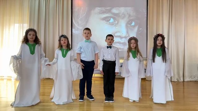 21782_4 „Песня «Мир без войны»“ Коллектив «Ягодки»