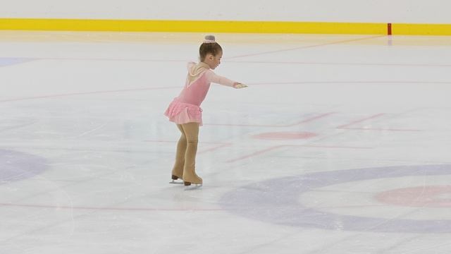 Лиза Нестеренко, Новичок 2, второе место. #фигурноекатание