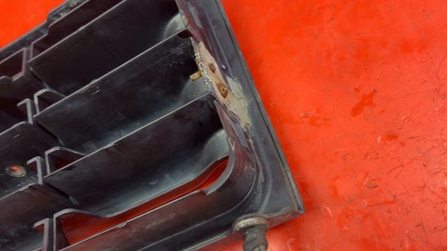 решетка радиатора 043