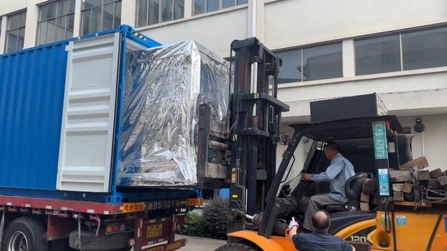 Отправка грузов из Гуанчжоу в Москву автомашиной. Сроки доставки карго 10-15 дней.