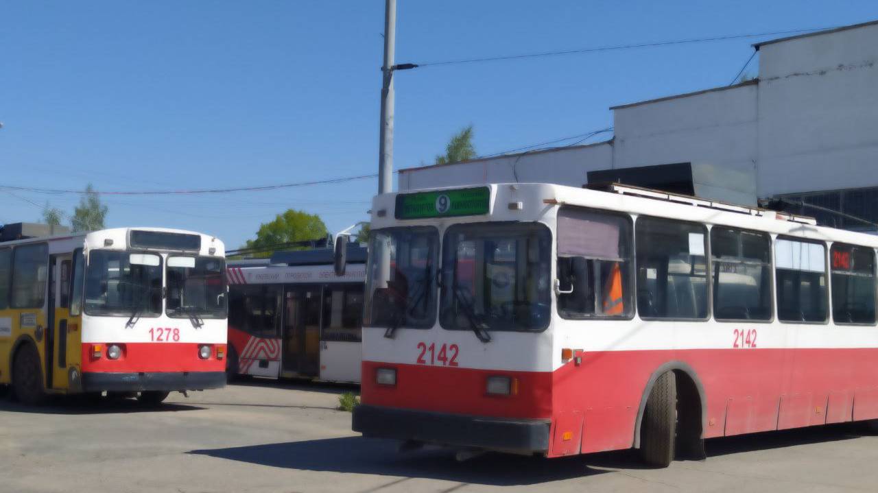 Экскурсия по троллейбусному парку №2. Воспоминания.