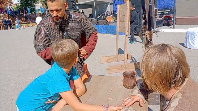 Увек. Как учат детей морали по-средневековому