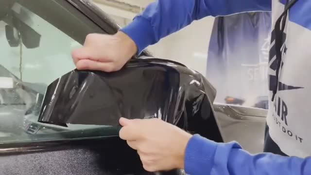 Нестандартный заказ: поэлементная оклейка авто пленкой