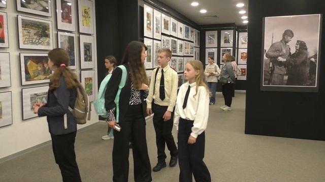 Открытие выставки 80 лет Победы в ЗИЛАРТ