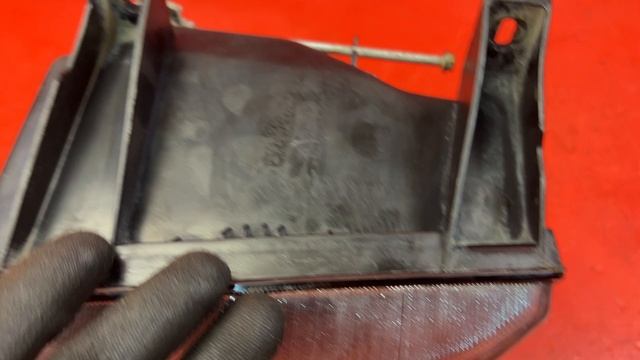 фара левая 043