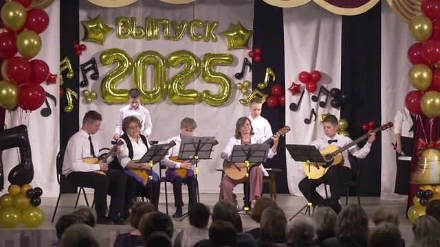 09 Лирическое настроение, исп. Ансамбль народных инструментов