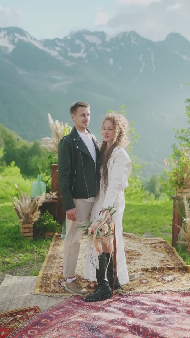 💍 Быть семьёй — это вызов. Но вы — команда.
💛 И всё. Без условий. Без окон.