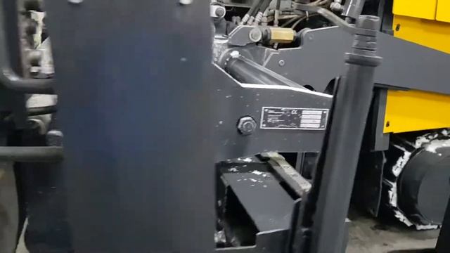 Асфальтоукладчик Volvo 7820 ABG Titan