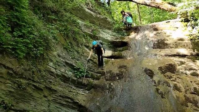 ПРОГУЛКИ В ГЕЛЕНДЖИКЕ  119