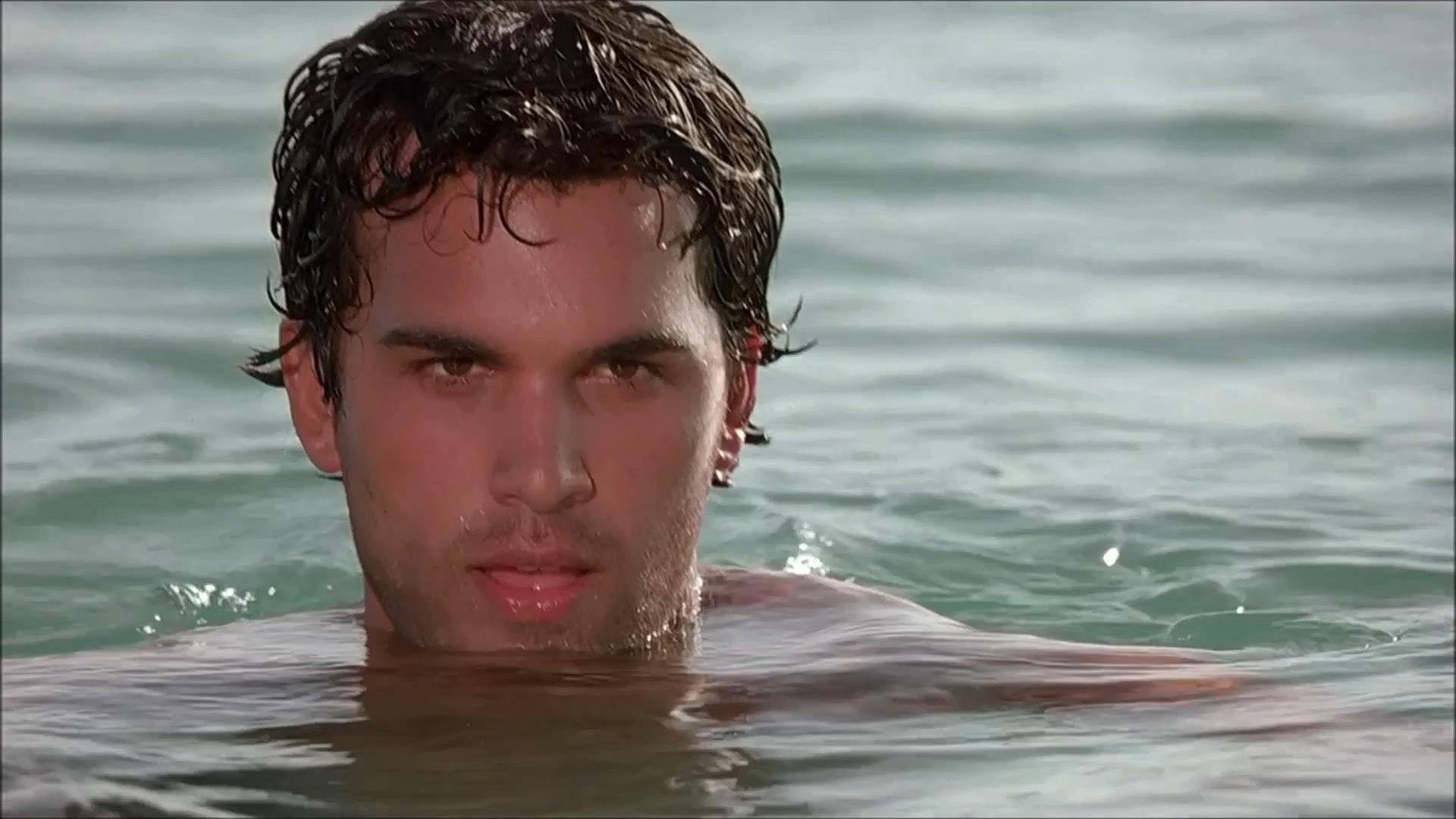 ВЛАД БОЧАРНИКОВ. ВОЛНОЙ ПРИКОСНОВЕНИЙ... Музыка и вокал - Влад, сл. Елены Ватолиной