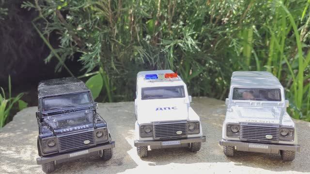 Сравнение трех моделей Land Rover Defender первого поколения от "Технопарка".