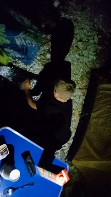 ночной сбор палаток